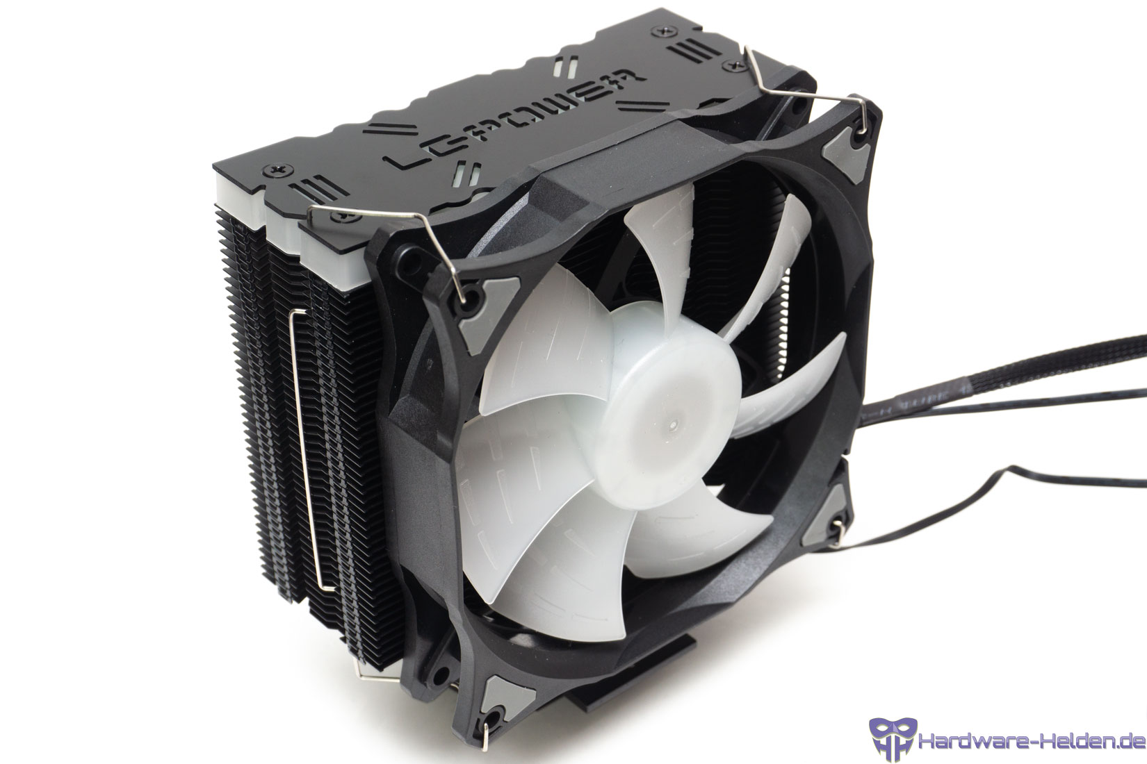 LC-Power Cosmo Cool LC-CC-120-ARGB-PRO im Test - Hardware-Helden
