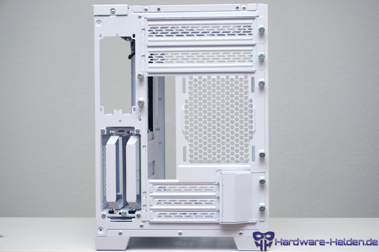 Lian Li O11 Dynamic Mini Snow Edition im Test - Hardware-Helden