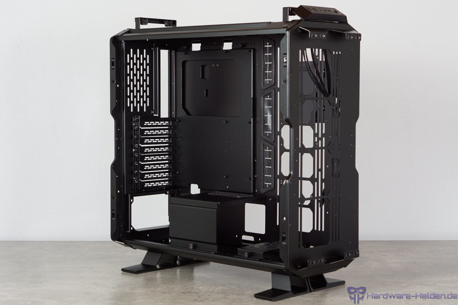 Lian Li Odyssey X im Test - Hardware-Helden