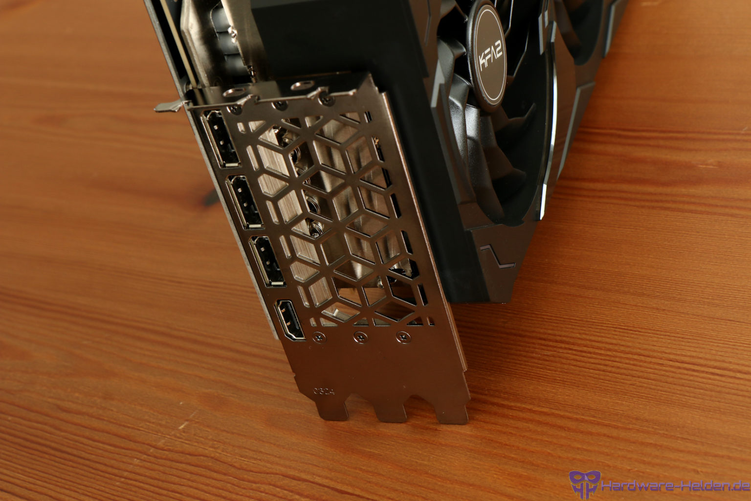 KFA2 Geforce RTX 4090 SG im Test - Hardware-Helden